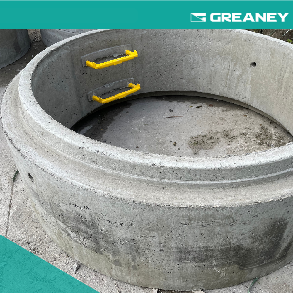 Concrete Manhole Ring 1000mm Inc Steps (1200 Id 1470 Od)