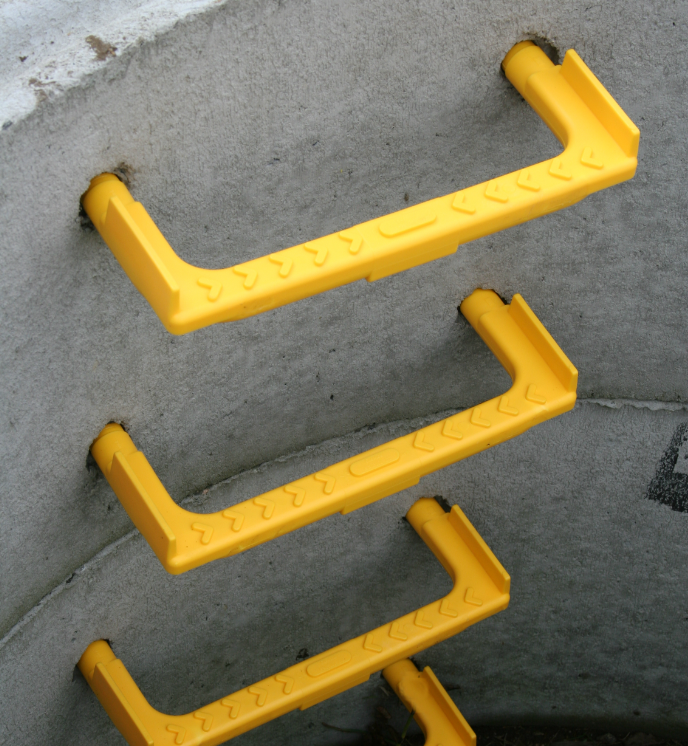 Concrete Manhole Steps